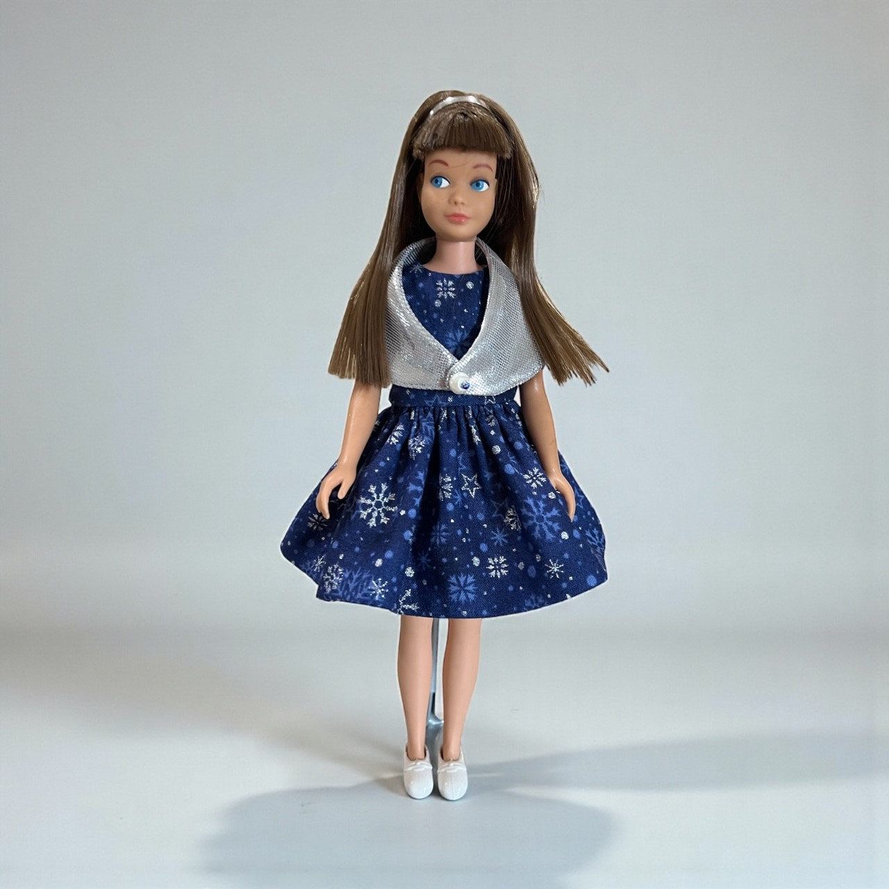 Midnight Snow Skipper – Debbie's Dollies